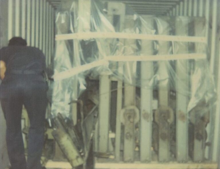 About – THAI VINYLON CANVAS